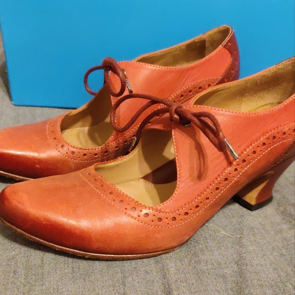John Fluevog | Shoes | Fluevog Wonders Lyra 65 | Poshmark
